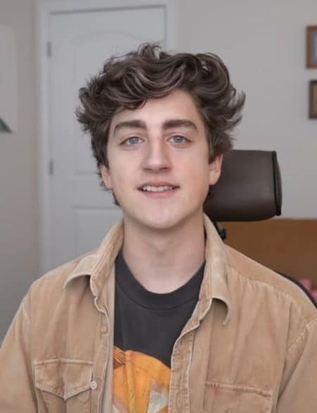 How Tall is OnlyJayus? Real Name, Bio, Age, Net Worth & More!