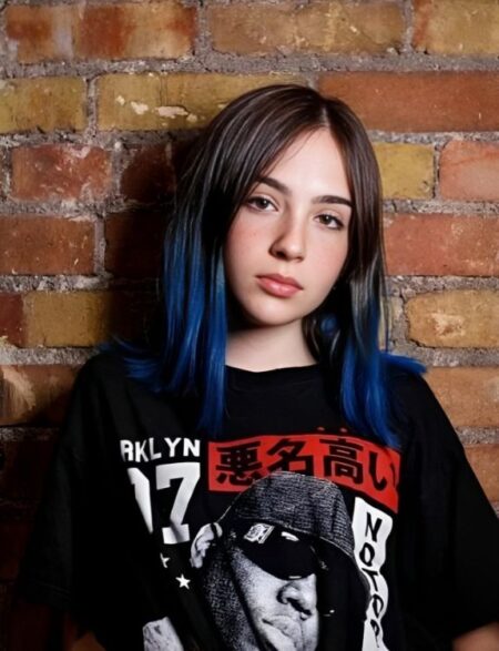 Gabriela Bee: Canadian Singer, YouTuber, & Bee Family Star!